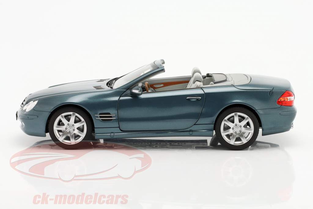 Norev 1:18 Mercedes-Benz SL 500 (R230) Baujahr 2001-2006 topasblau B66040689 Modellauto B66040689