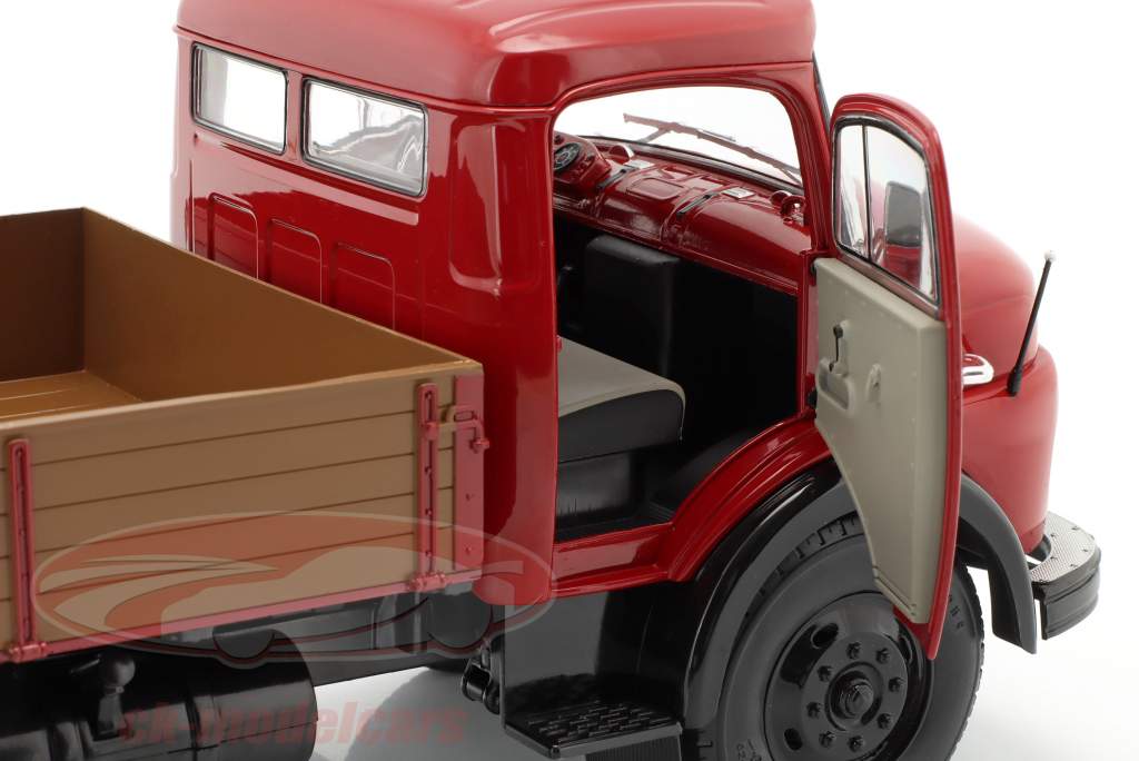 Schuco 1:18 Mercedes-Benz L911 ladvogn Med Planer rubinrød 450016400 ...