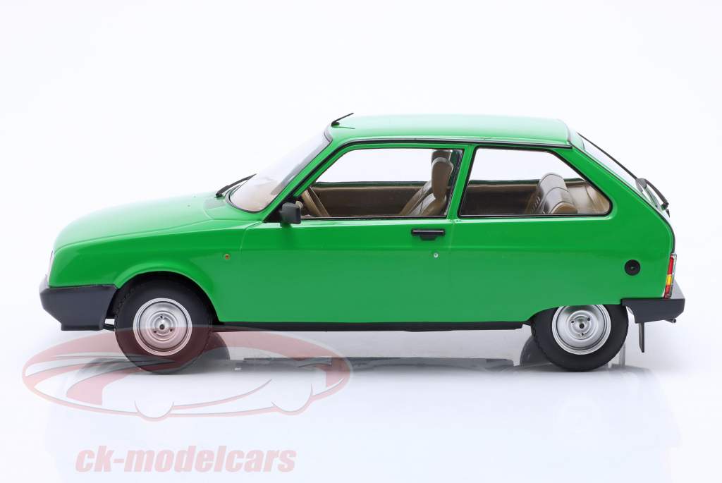 Triple9 1:18 Oltcit Club 11 RL Année de construction 1992 vert T9 ...