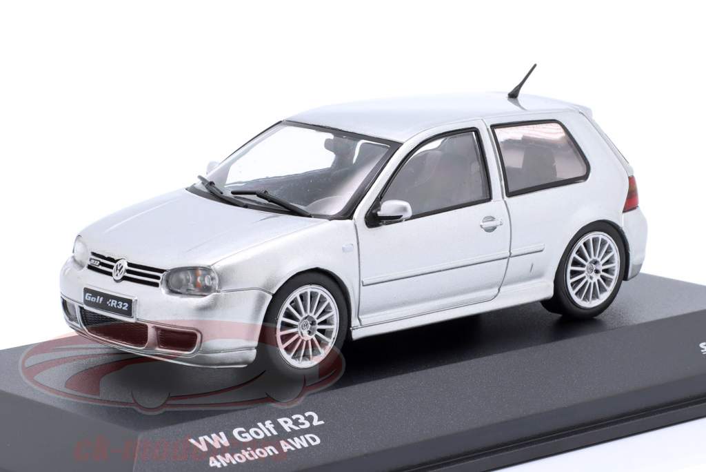Solido 1:43 Volkswagen VW Golf IV R32 year 2003 silver S4313602 model ...