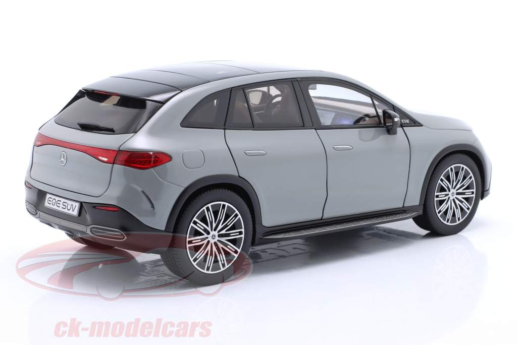 NZG 1:18 Mercedes-Benz EQE SUV (X294) Année de construction 2023 gris ...