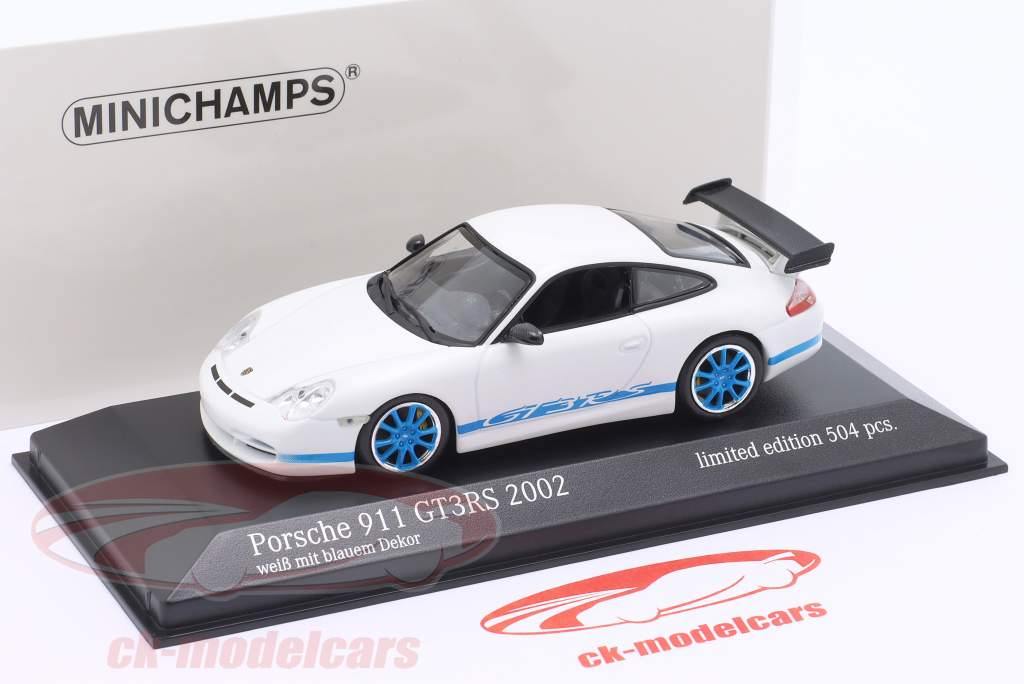 Minichamps 1:43 Porsche 911 (996) GT3 RS Baujahr 2002 weiß / blaue Felgen 403062029 Modellauto ...