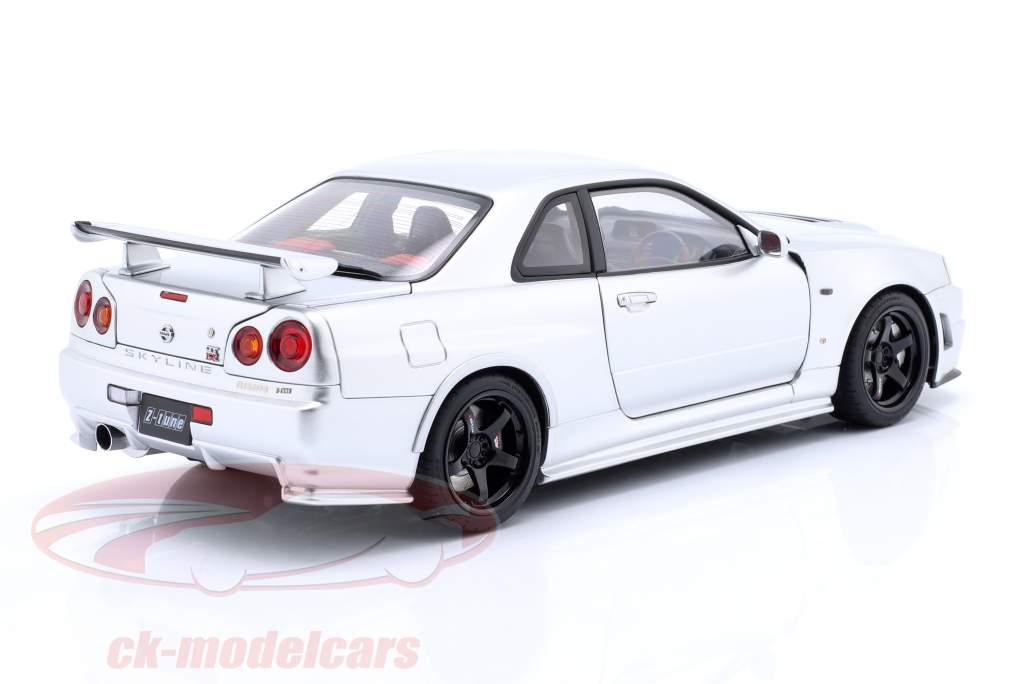 AUTOart 1:18 Nissan Skyline GT-R (R34) Nismo Z-tune 2005 silver 77461 model car 77461 674110774610