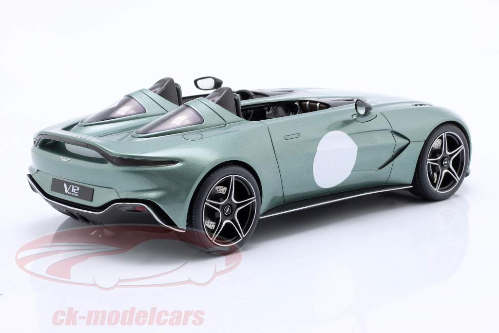 GT-SPIRIT 1:18 Aston Martin V12 Speedster green metallic GT906 model ...
