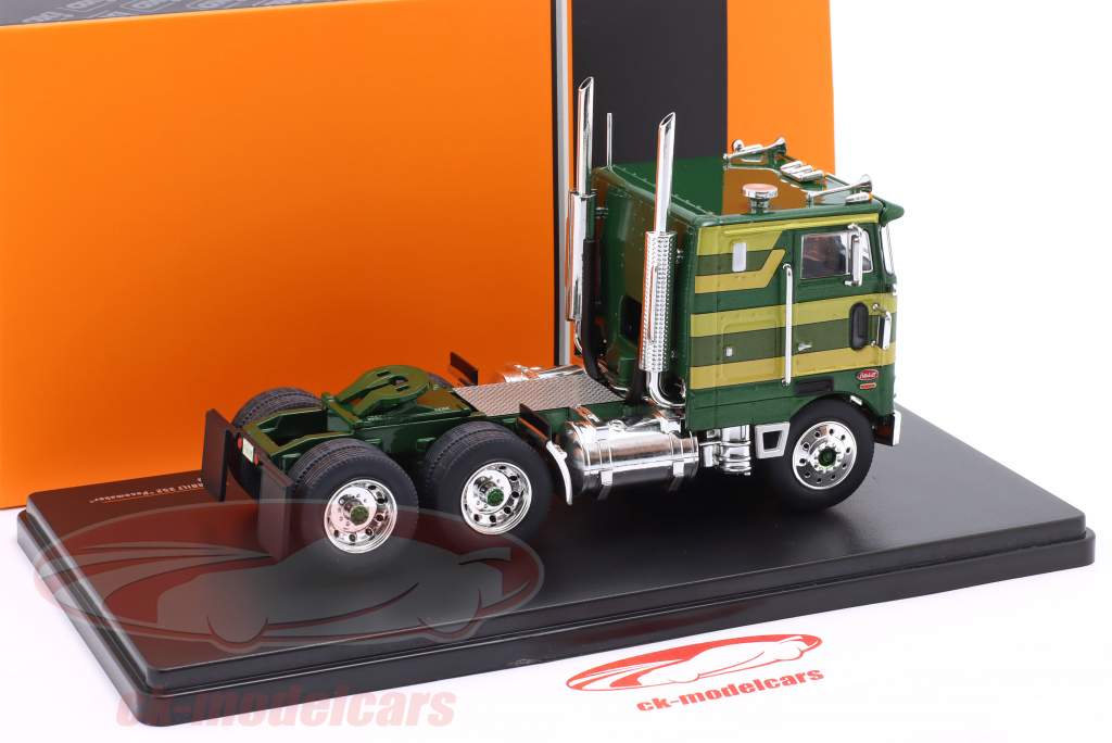 Ixo 1:43 Peterbilt 352 Pacemaker SZM year 1979 green / gold TR184.22 ...