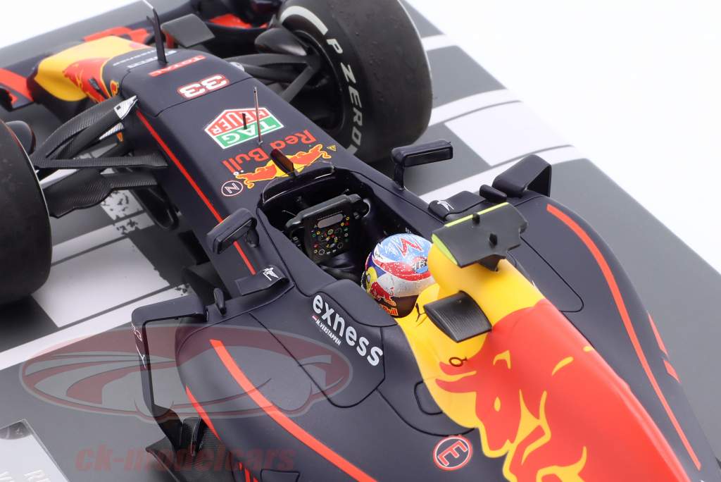 Minichamps 1:18 Max Verstappen Red Bull RB12 #33 First F1 Win Spain GP ...