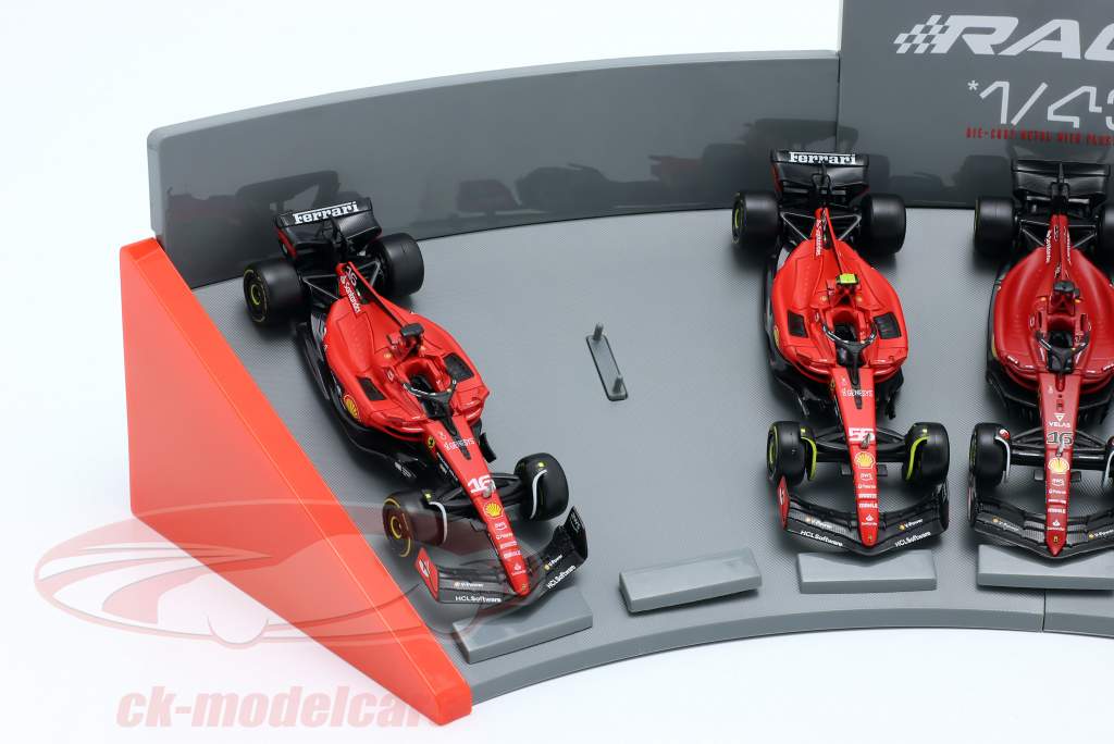 Bburago 1:43 7-Car Set: Ferrari Formel 1 mit Arena Display FerrariF1Set ...