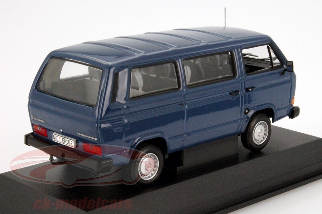 Minichamps 1:43 Volkswagen VW T3 Bus Year 1983 capri blue 400055001 ...