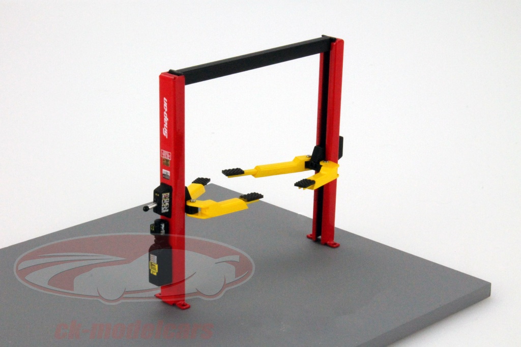 True Scale 1:43 Snap-on Twin post lift Hydraulic ramp red / yellow ...