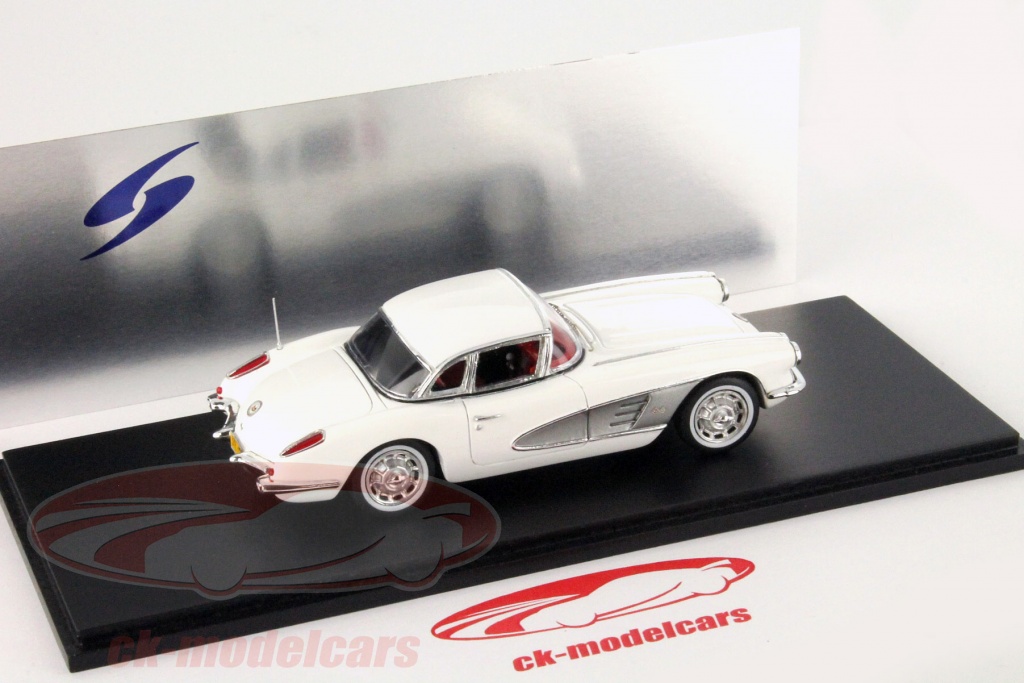 Spark 1:43 Chevrolet Corvette C1 Hard Top Year 1960 white S2967 model ...