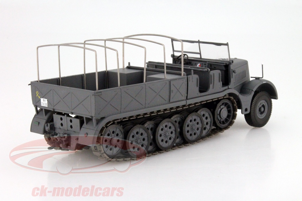 Altaya 1:43 Sd. Kfz. 9 Famo 18 ton Half track Armoured Vehicle gray MAG ...