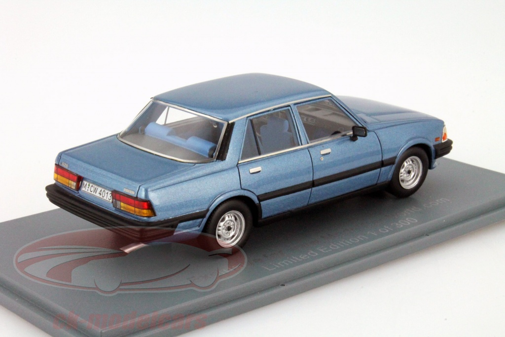 Neo 1:43 Mazda 626 Sedan MK1 azul claro metálico NEO44013 modelo coche ...