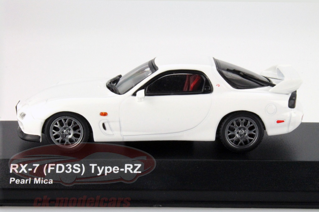 Kyosho 1:43 Mazda RX-7 (FD3S) Type-RZ Year 1997 white 03702WR model car ...