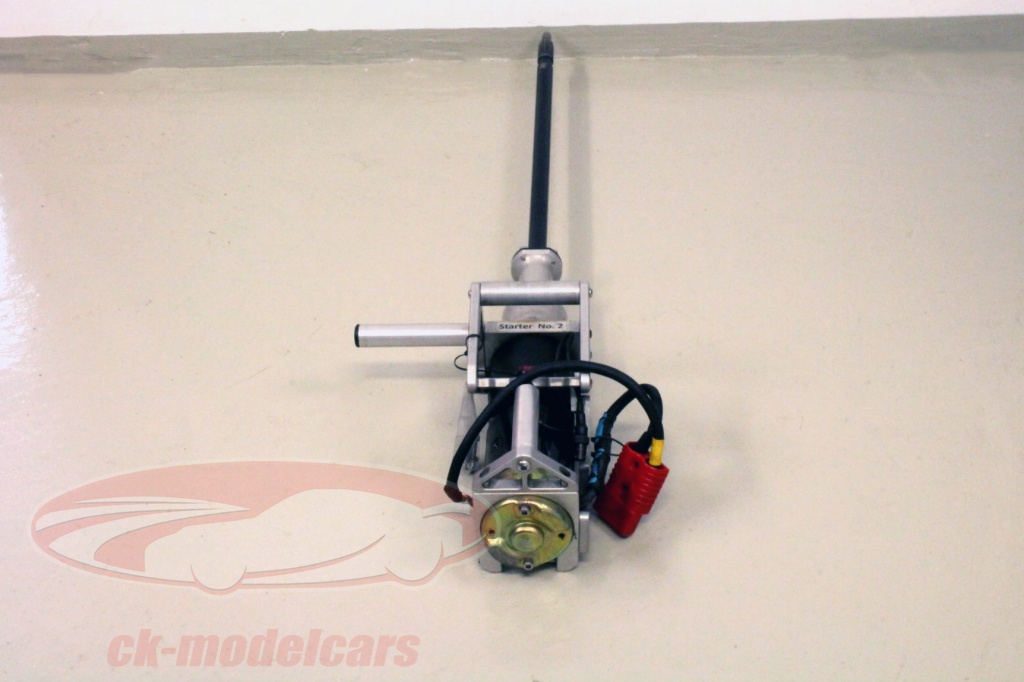 Formula 1 engine starter Nr. 2 Cosworth V8 Marussia F1 Team