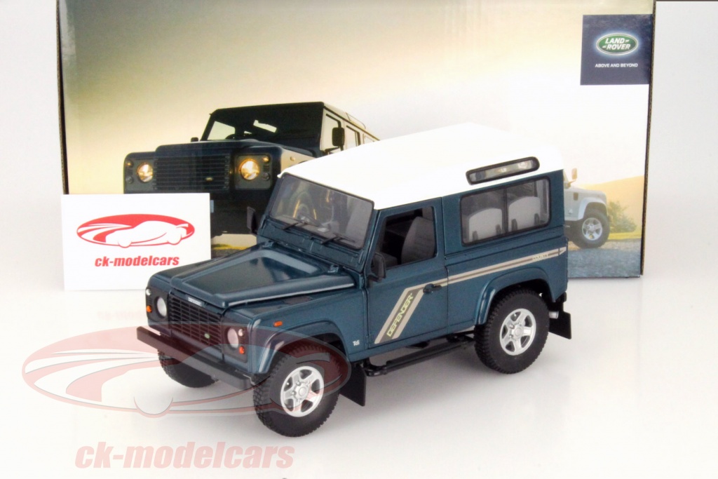 Universal Hobbies 1:18 Land Rover Defender 90 Tdi Station Wagon blue ...