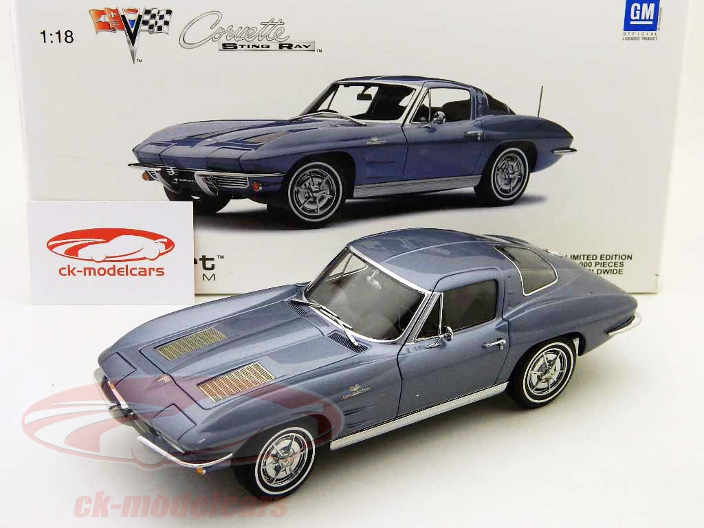 AUTOart 1:18 Chevrolet Corvette Coupe year 1963 silver blue 71182 model ...