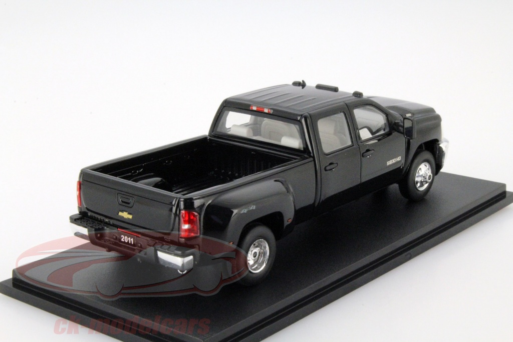 Great Lighting Models 1:43 Chevrolet Silverado 3500 HD Year 2011 black ...
