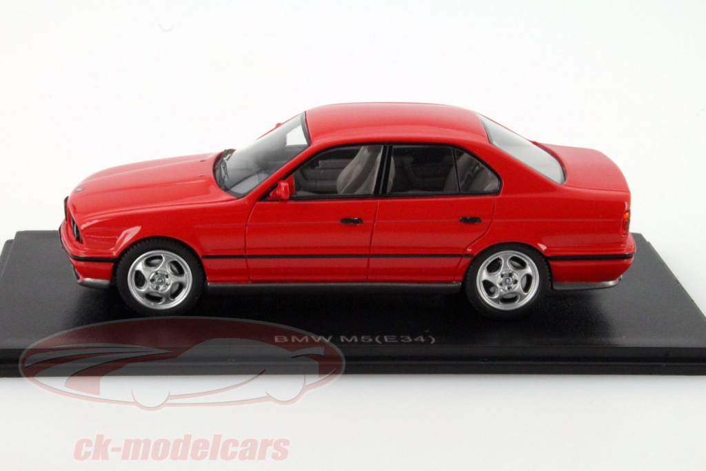 Neo 1:43 BMW M5 (E34) red NEO43314 model car NEO43314 200619
