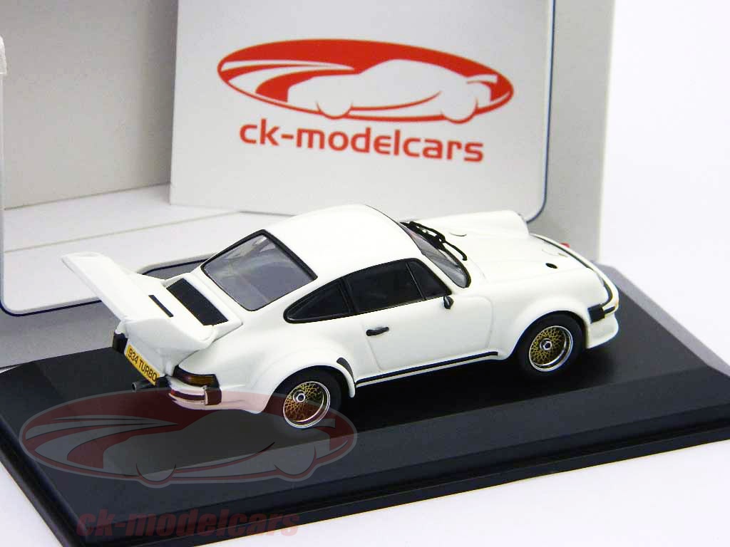 Kyosho 1:43 Porsche 934/5 Big Wing weiß / white 03174W Modellauto ...