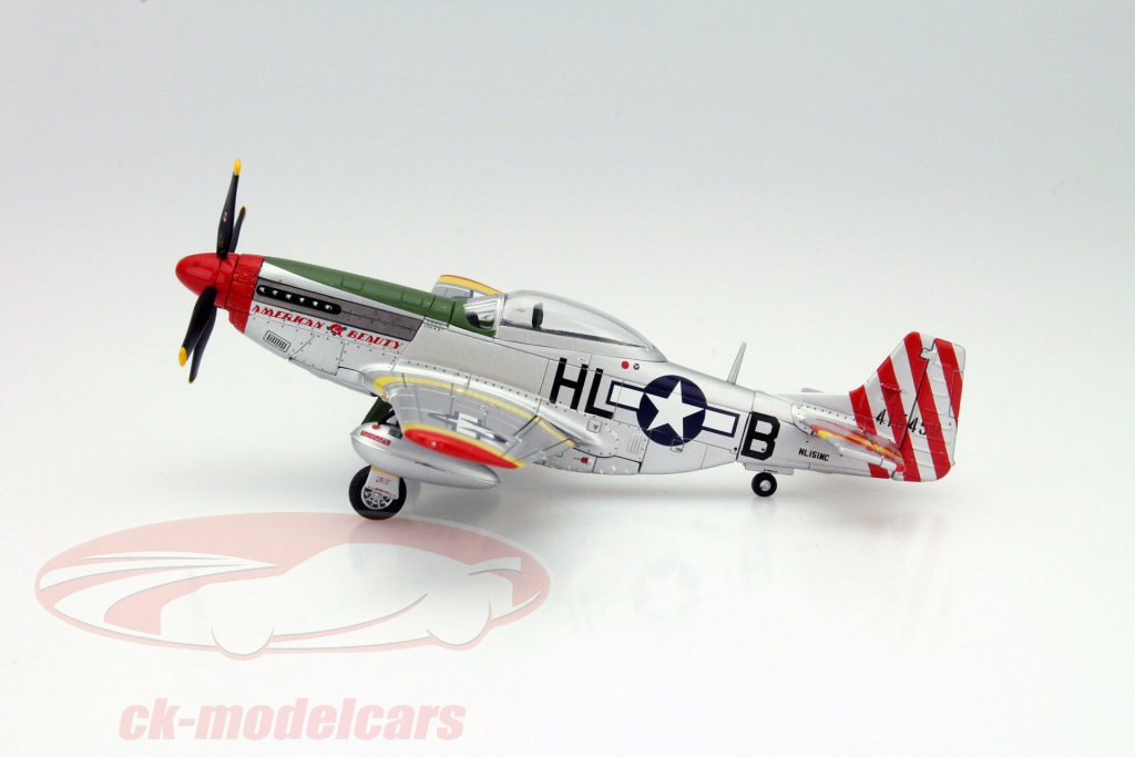 AUTOart 1:72 P-51D Mustang vliegtuig American Beauty Captain John Voll ...
