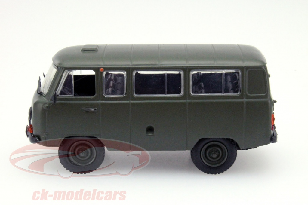 Altaya 1:43 UAZ 452 Minibus army green CK model car CK