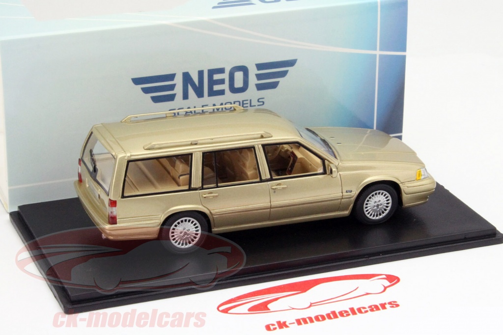 Neo 1:43 Volvo 960 Estate beige métallique NEO45463 modèle voiture ...