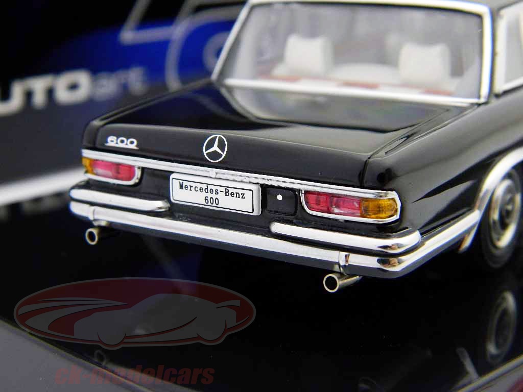 AUTOart 1:43 Mercedes-Benz Type 600 LWB (W100) Pullman black / white ...