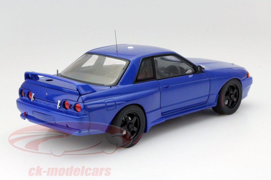 AUTOart 1:18 Nissan Skyline GT-R (R32) Plain Body Version blue 89281 ...