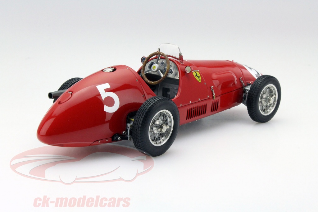 CMC 1:18 Alberto Ascari Ferrari 500 F2 #5 Formula 1 World Champion 1953 M-056A model car M-056A