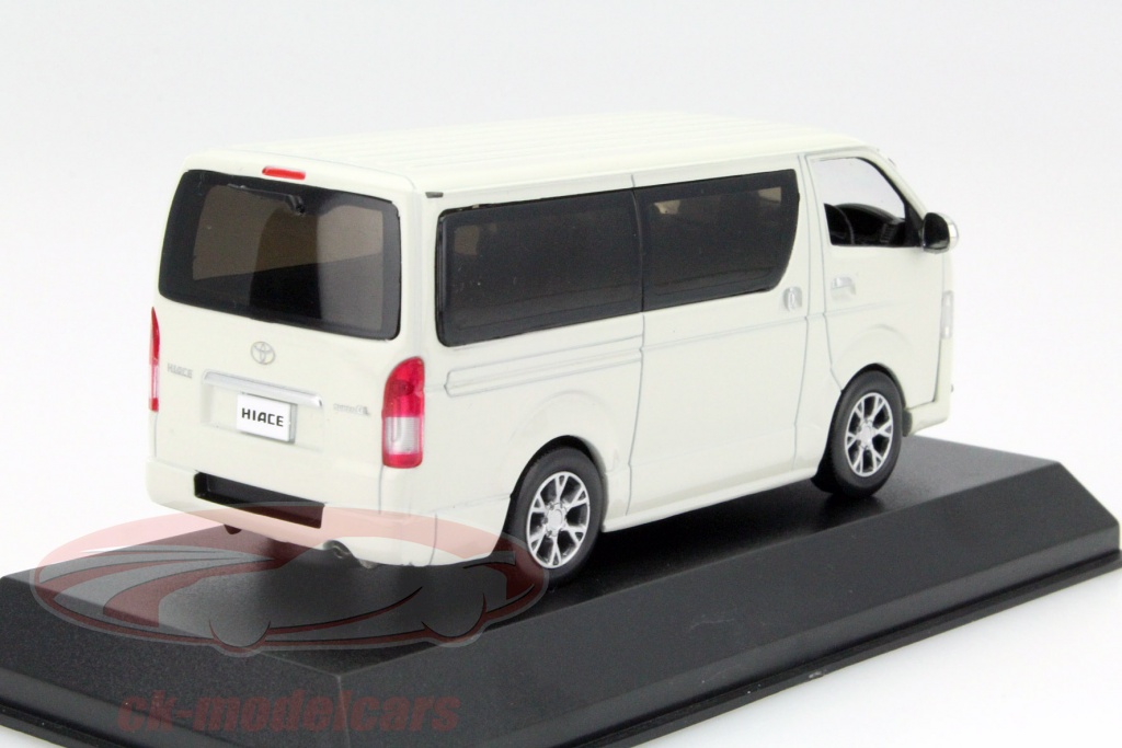Kyosho 1:43 Toyota Hiace Super GL Baujahr 2014 weiß 3861 Modellauto 3861 4548565256181