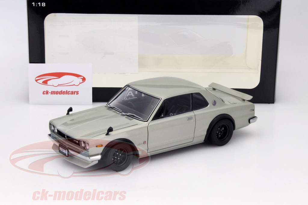 AUTOart 1:18 Nissan Skyline GT-R (KPGC10) Tuned Version 銀食器 77441 モデル 車 77441 674110774412