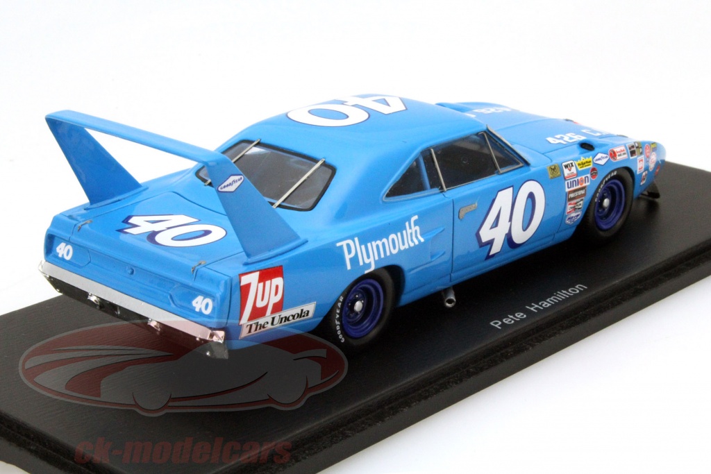 Spark 1:43 Plymouth Superbird #40 ウィナー Daytona 500 1970 Pete Hamilton ...