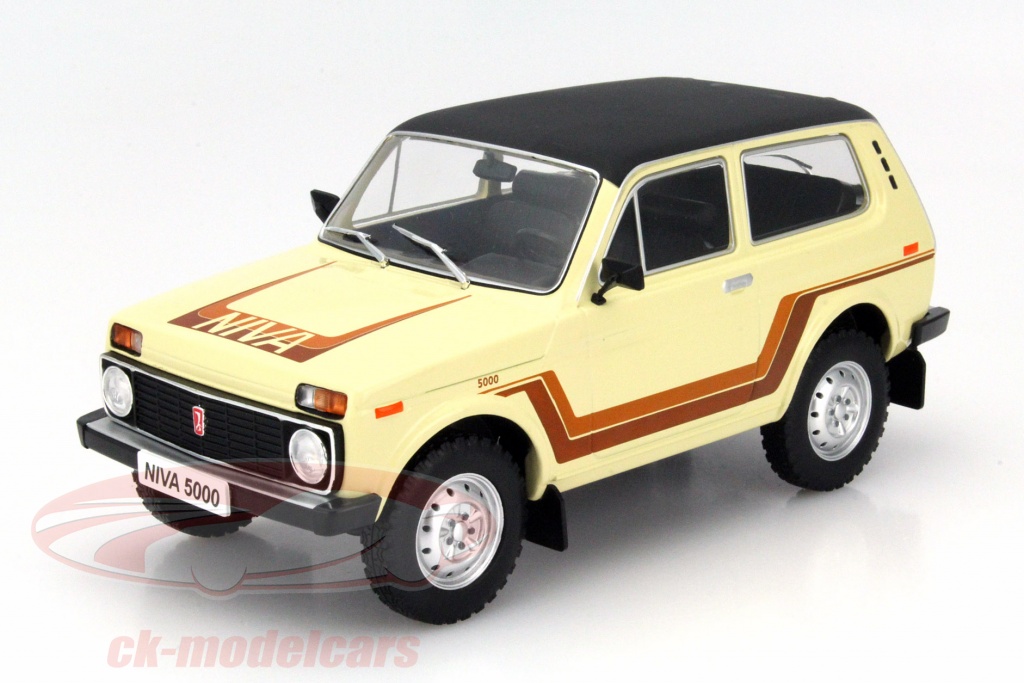 ModelCarGroup 1:18 Lada Niva 5000 beige ModelCar Group MCG18004 modelo ...