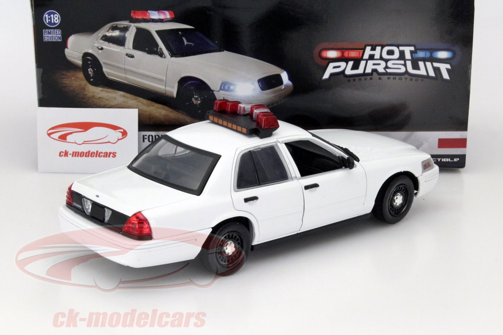 Greenlight 1:18 Ford Crown Victoria Police Interceptor Year 2001 white ...