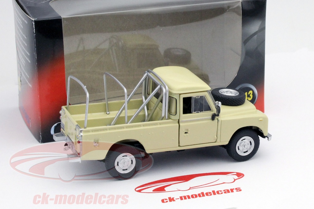 Cararama 1:43 Land Rover Series III 109 beige 251XND13 modèle voiture ...