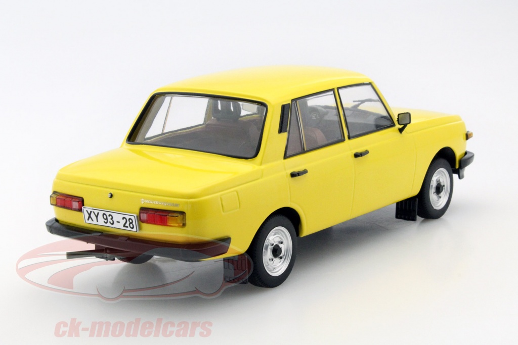 ModelCarGroup 1:18 Wartburg 353 yellow ModelCar Group MCG18077 model ...