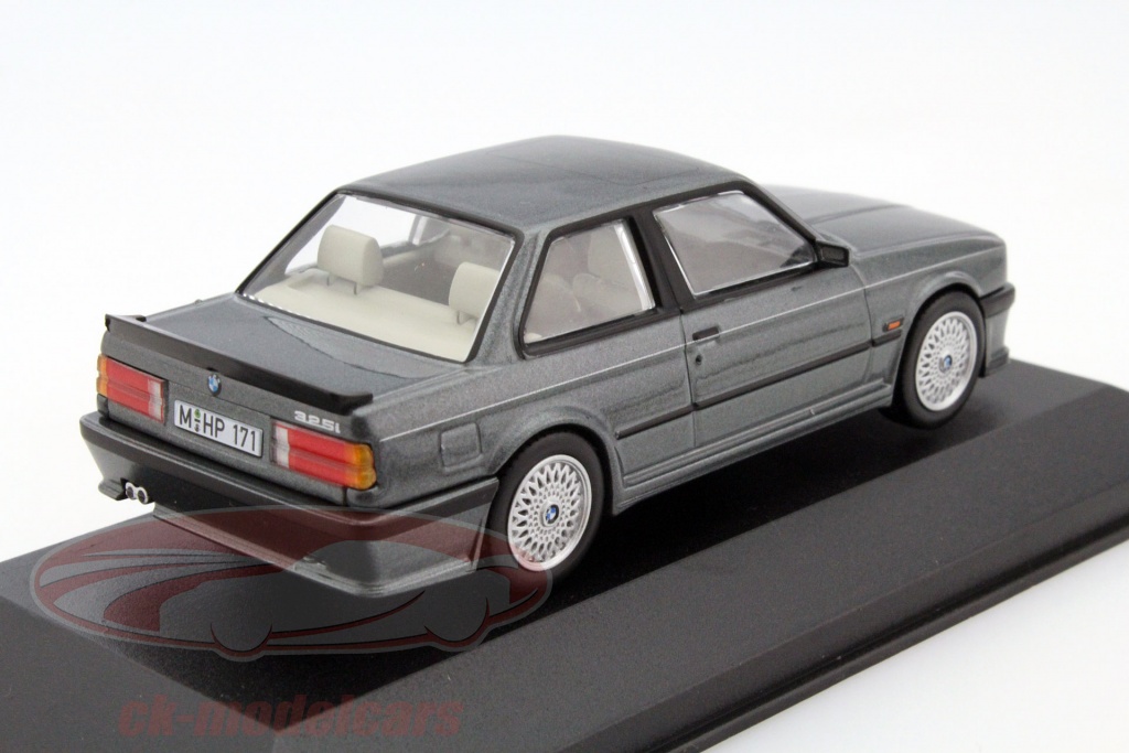 Corgi 1:43 BMW 325i Coupe (E30) Sport M-Technic I dolphin gray DE ...