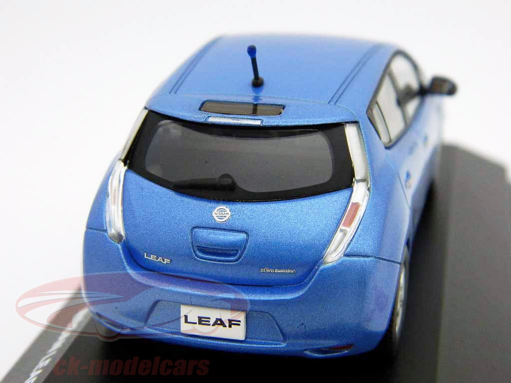 JCollection 1:43 Nissan Leaf Bj. 2010 blue JC215 モデル 車 JC215 9580015202596