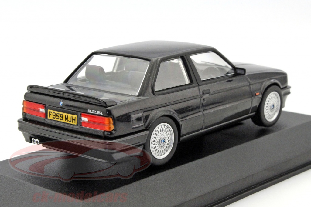 Corgi 1:43 BMW (E30) Coupe 325i Sport M-Technic 2 diamond black VA13403 ...