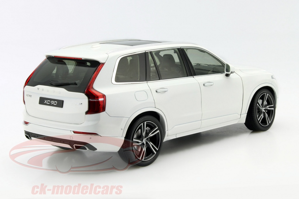 Welly 1:18 Volvo XC90 Year 2015 white GTA 11009w model car 11009w ...