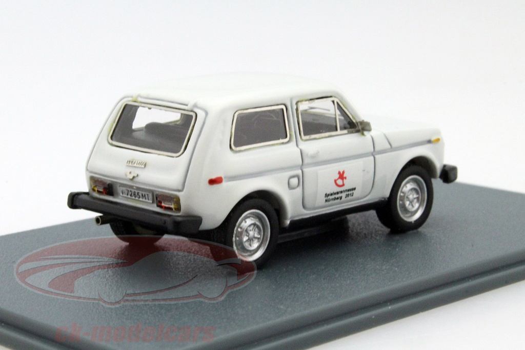 Neo 1:87 Lada 2121 Niva white CK33890 model car CK33890 00087265