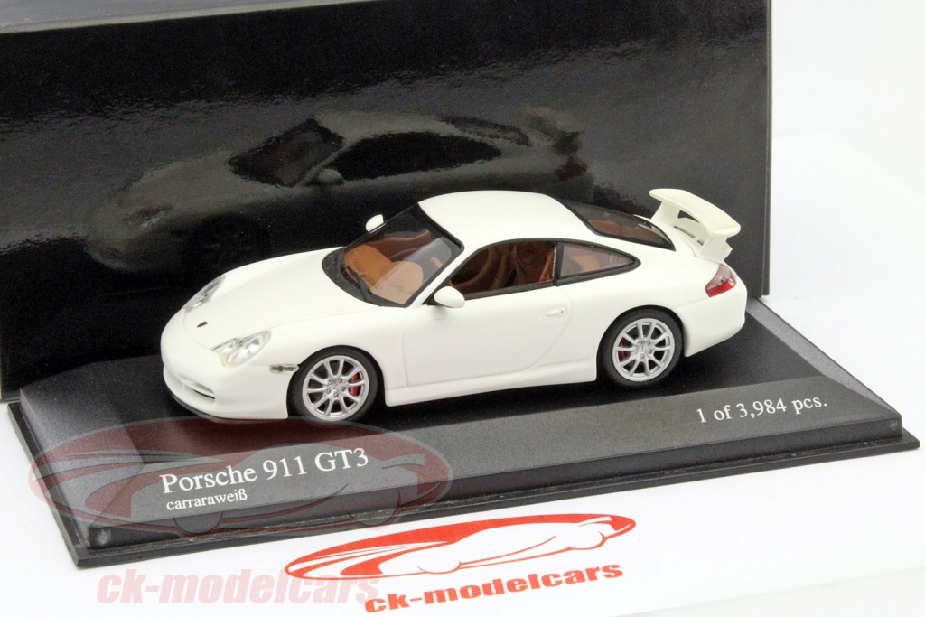 Minichamps 1:43 Porsche 911 (996) GT3 Year 2003 white 400062022 model car 400062022 4012138062979