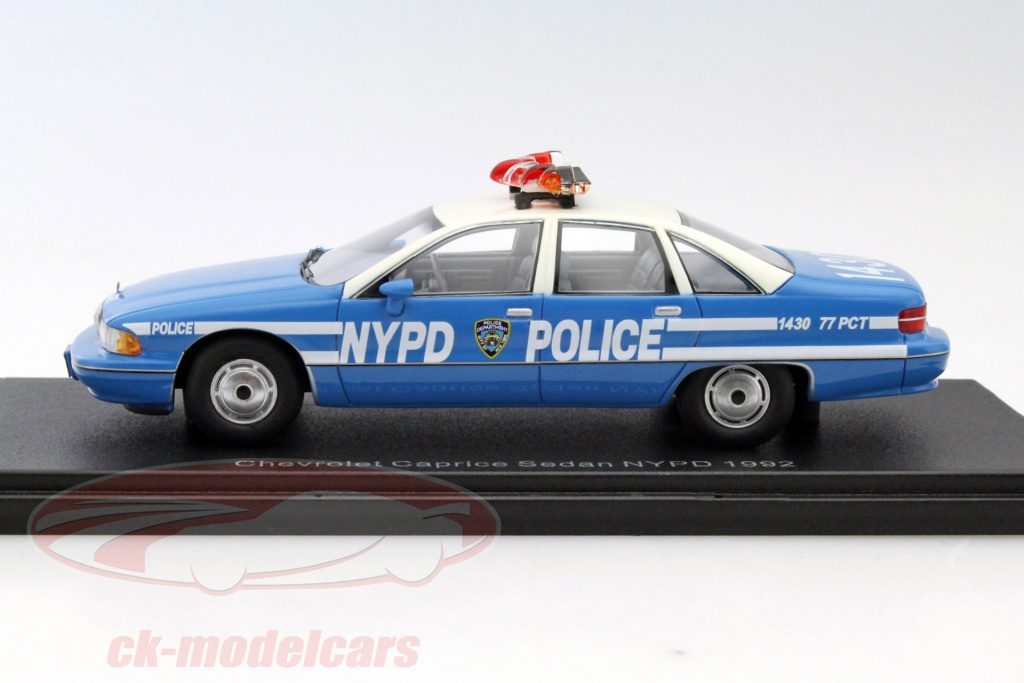 BoS-Models 1:43 Chevrolet Caprice Sedan NYPD year 1992 blue / white ...