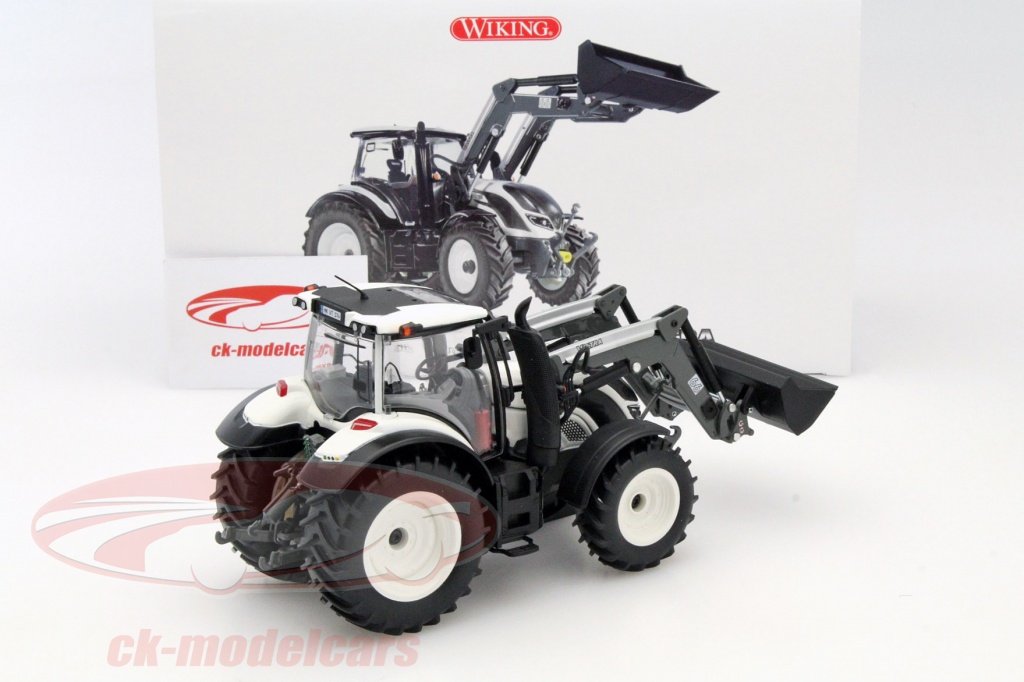 Wiking 1:32 Valtra T174 tractor with front loaders black 7815 model car ...