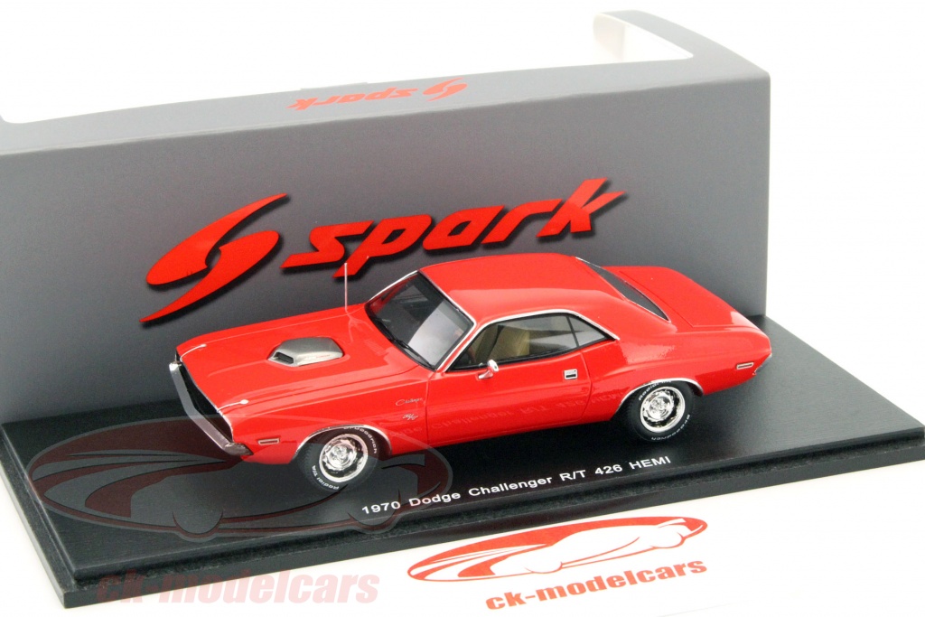 Spark 1:43 Dodge Challenger RT 426 Hemi année de construction 1970 rouge S3612 modèle voiture ...