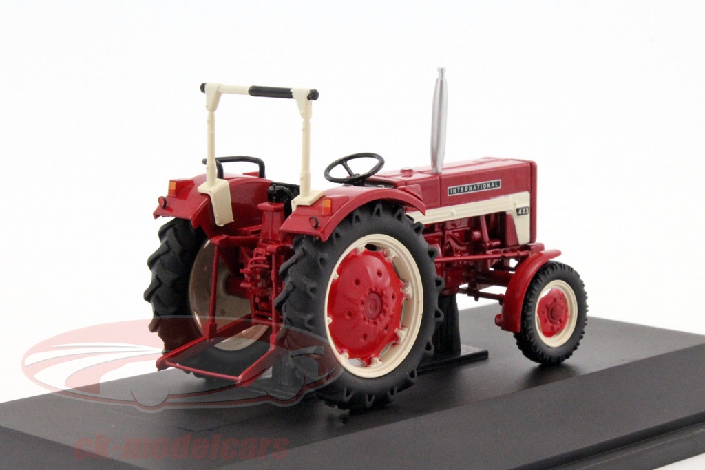 Schuco 1:43 IHC 423 tractor red 450346600 model car 450346600 4007864034666