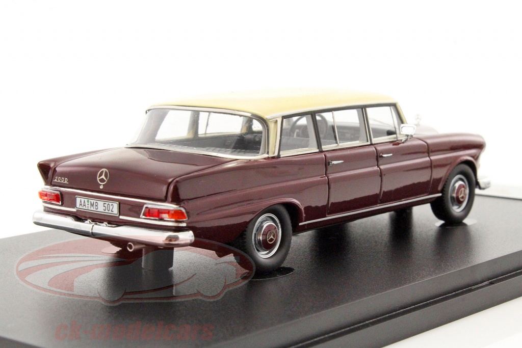 Great Lighting Models 1:43 Mercedes-Benz 200 W110 Binz Limousine year ...