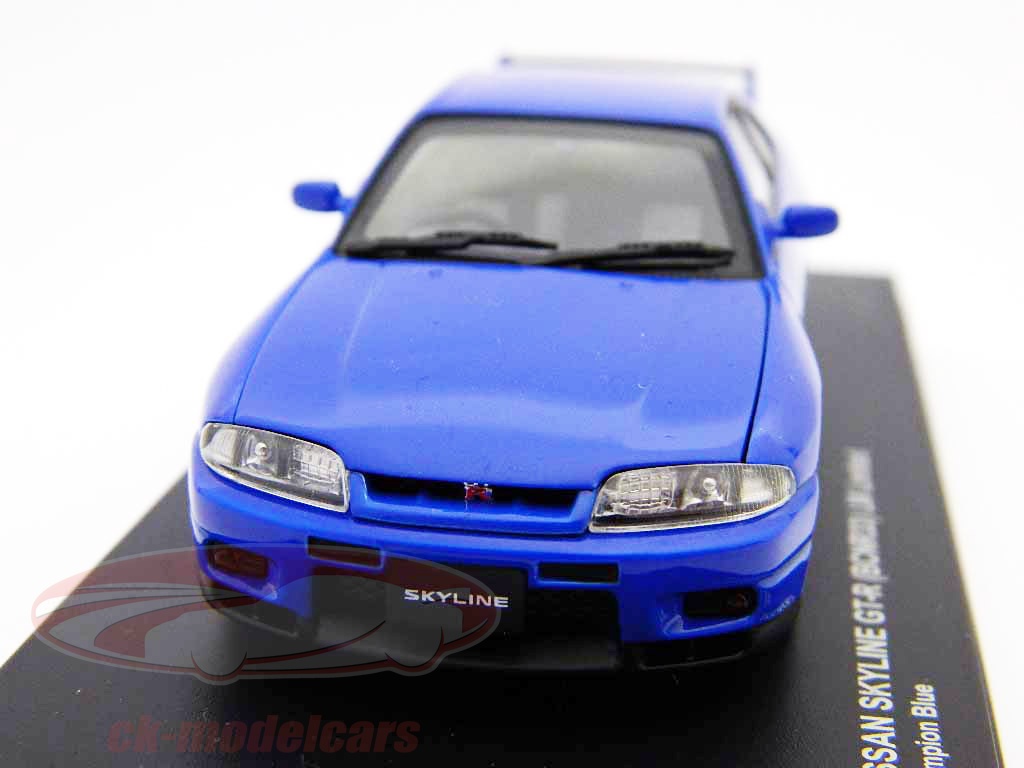 Kyosho 1:43 Nissan Skyline GT-R (BNR32) LM Limited Champion blau ...