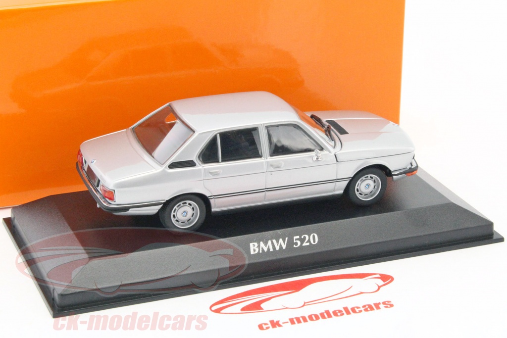Minichamps 1:43 BMW 520 year 1974 silver 940023000 model car 940023000 ...