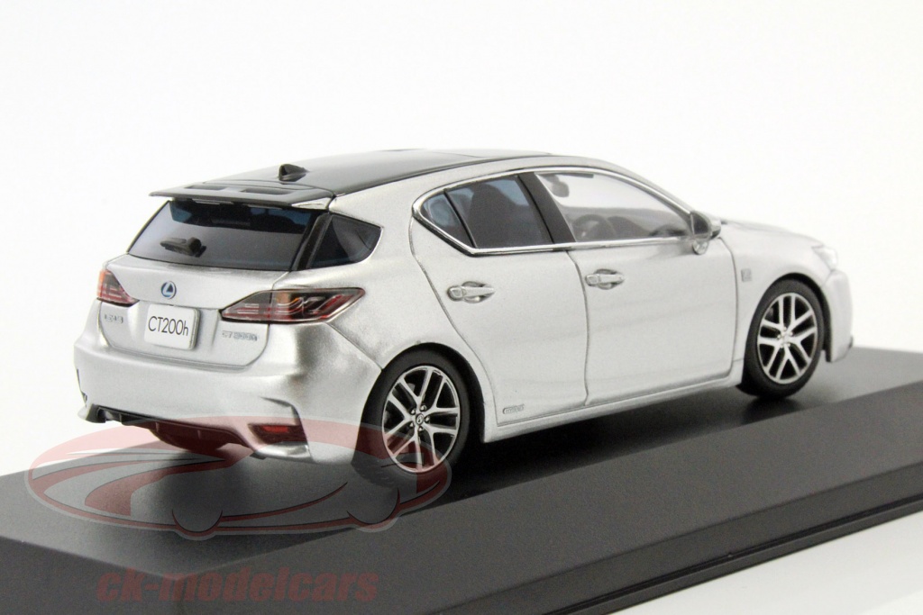 Kyosho 1:43 Lexus CT 200h F-Sport plata metálico 03656PS2 modelo coche 03656PS2 4548565300754